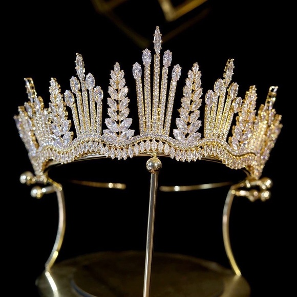 Tiarazcrownz | Accessories | The Crystal Tree Tiara | Poshmark